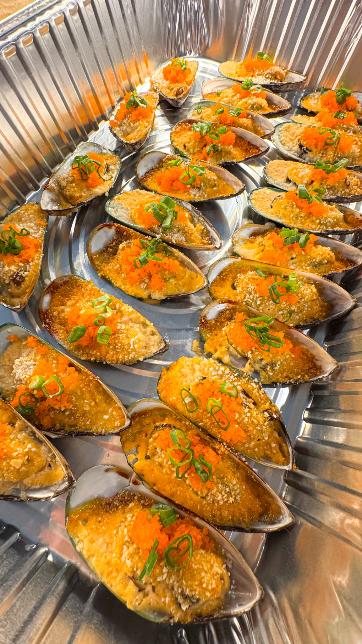 How to make Dynamite Baked Mussels - Ta-Daa!