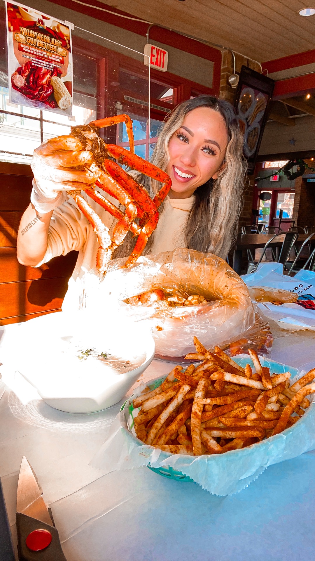 HUGE Snow Crab Legs and more @ Crawfish Cave in CA! - Ta-Daa!