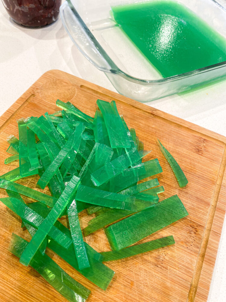 A Refreshing Chè Ba Màu (Vietnamese 3 Color Dessert) Recipe! - Ta-Daa!