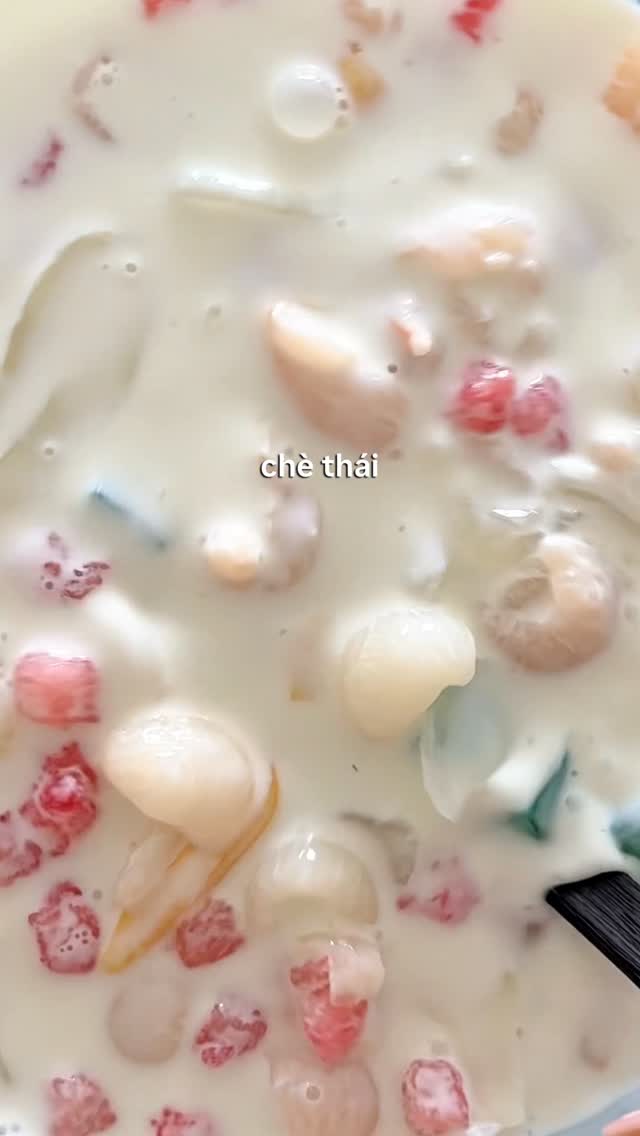 How to Make Chè Thái (Vietnamese Fruit Dessert) - Ta-Daa!